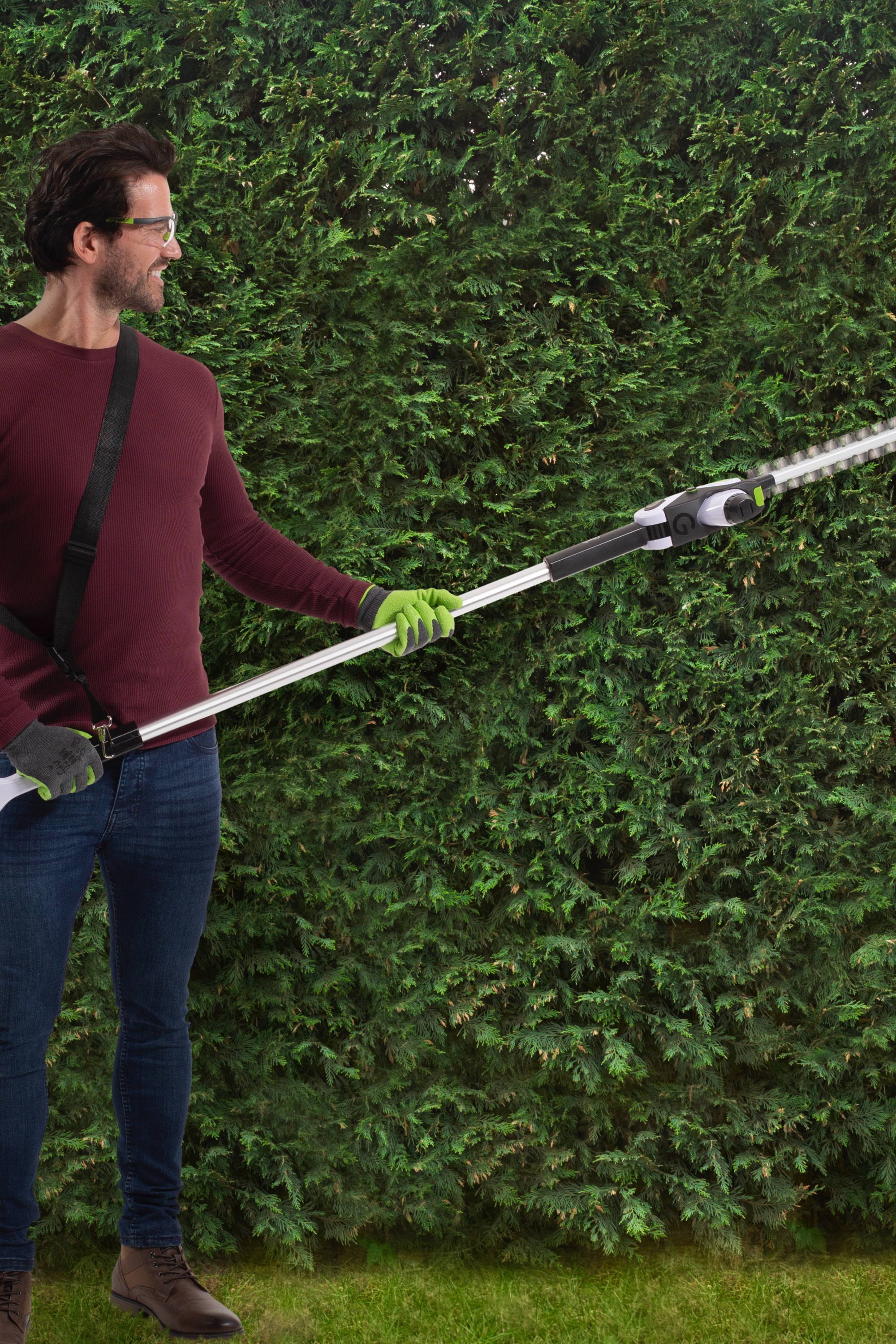 Long Reach Hedge Trimmer HT50 | Telescopic hedge trimmer | Gtech
