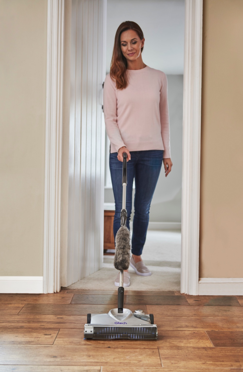 SW02 Electric Sweeper | Battery Power Sweepers | Gtech